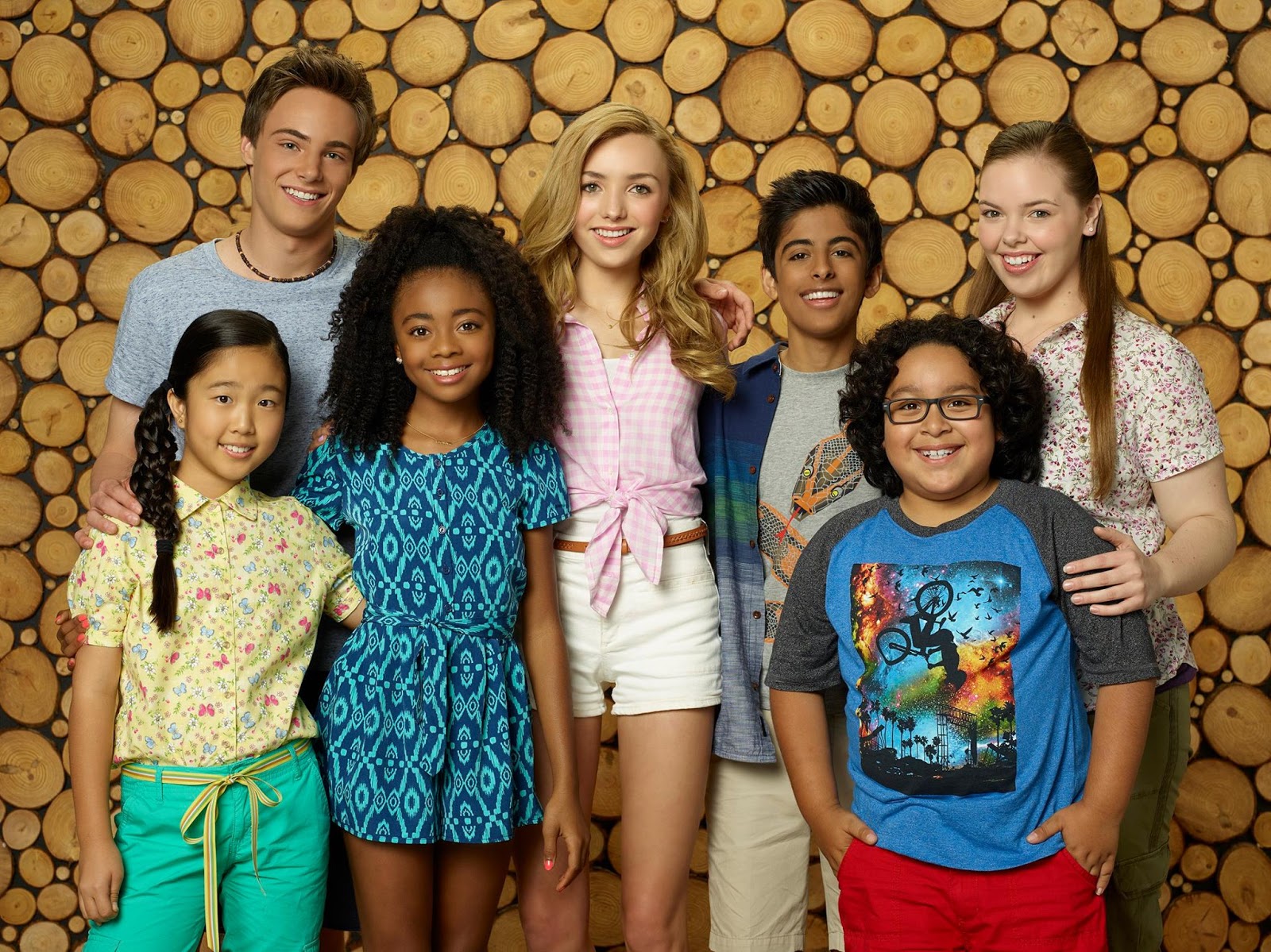 Preestreno de Acampados (Bunk'd) en Disney Channel - TVCinews
