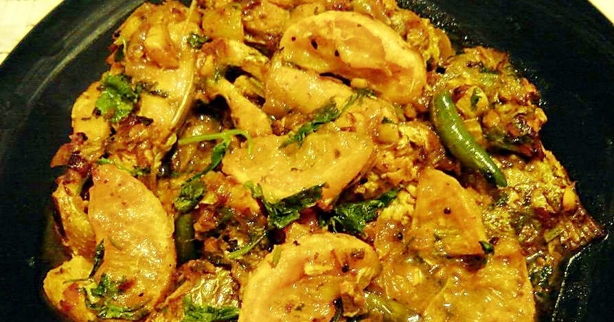 Rummana's Kitchen: Maacher Komla Curry (Fish with Orange Curry)