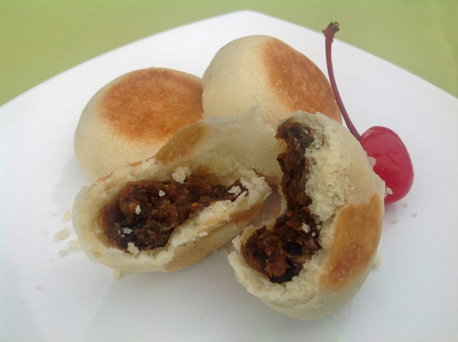 Journal Ibu Hanif: Baikpia atau kue pia, lembut dan legit...