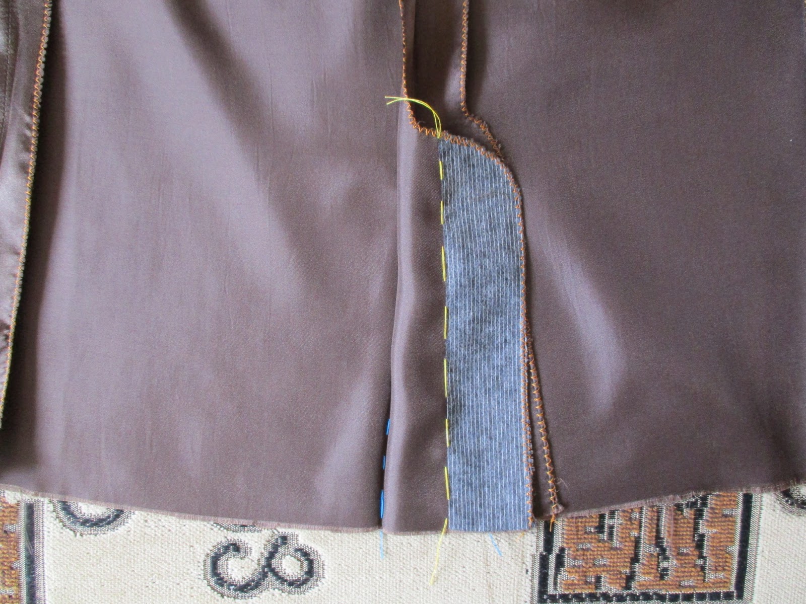 Rasa's advices how best to sew: Sew pencil skirt with lining. Step 10 ...