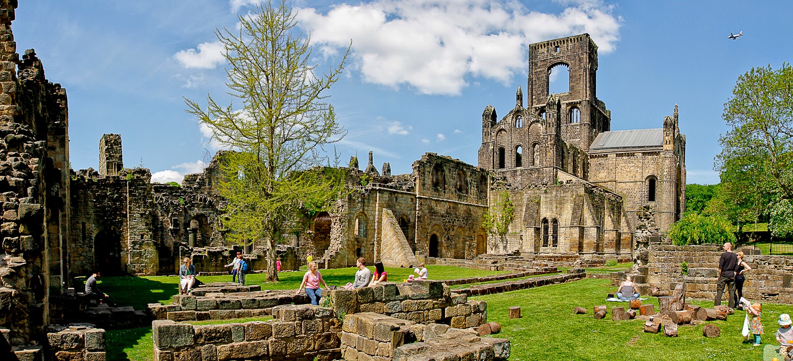 Mysterious virtual tour of Kirkstall Abbey set to take place on Twitter