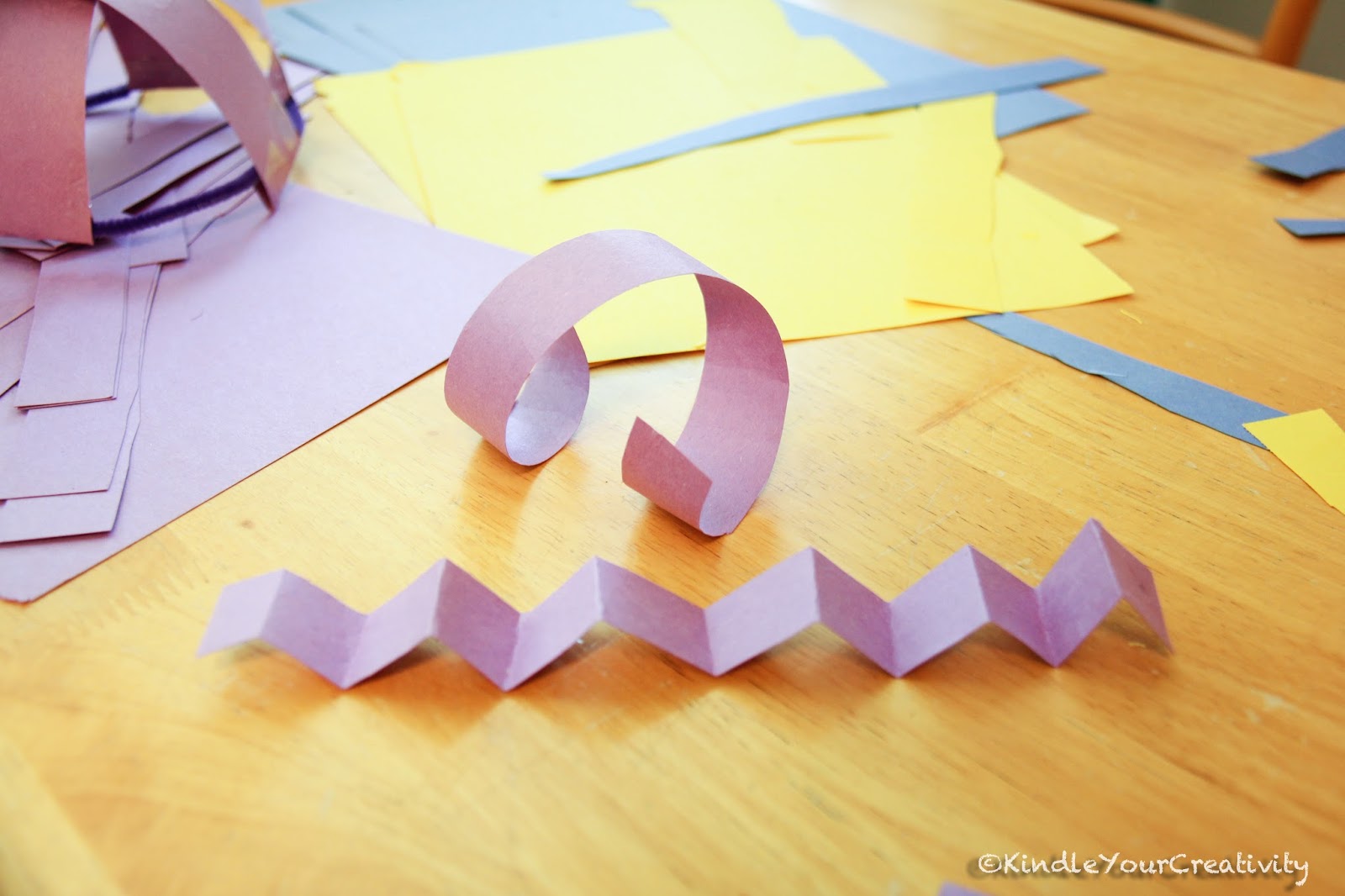 Kindle Your Creativity: Crazy Paper Wig