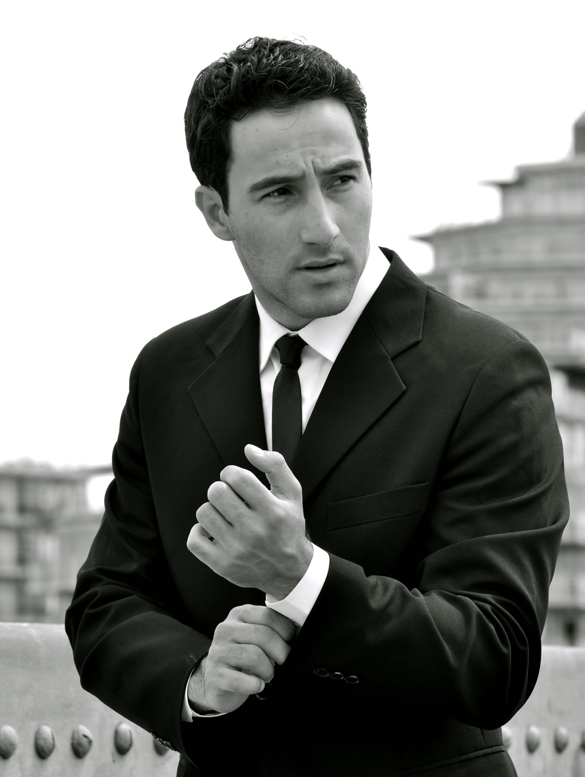 L'Homme du Jour: GUILHERME LOGULLO