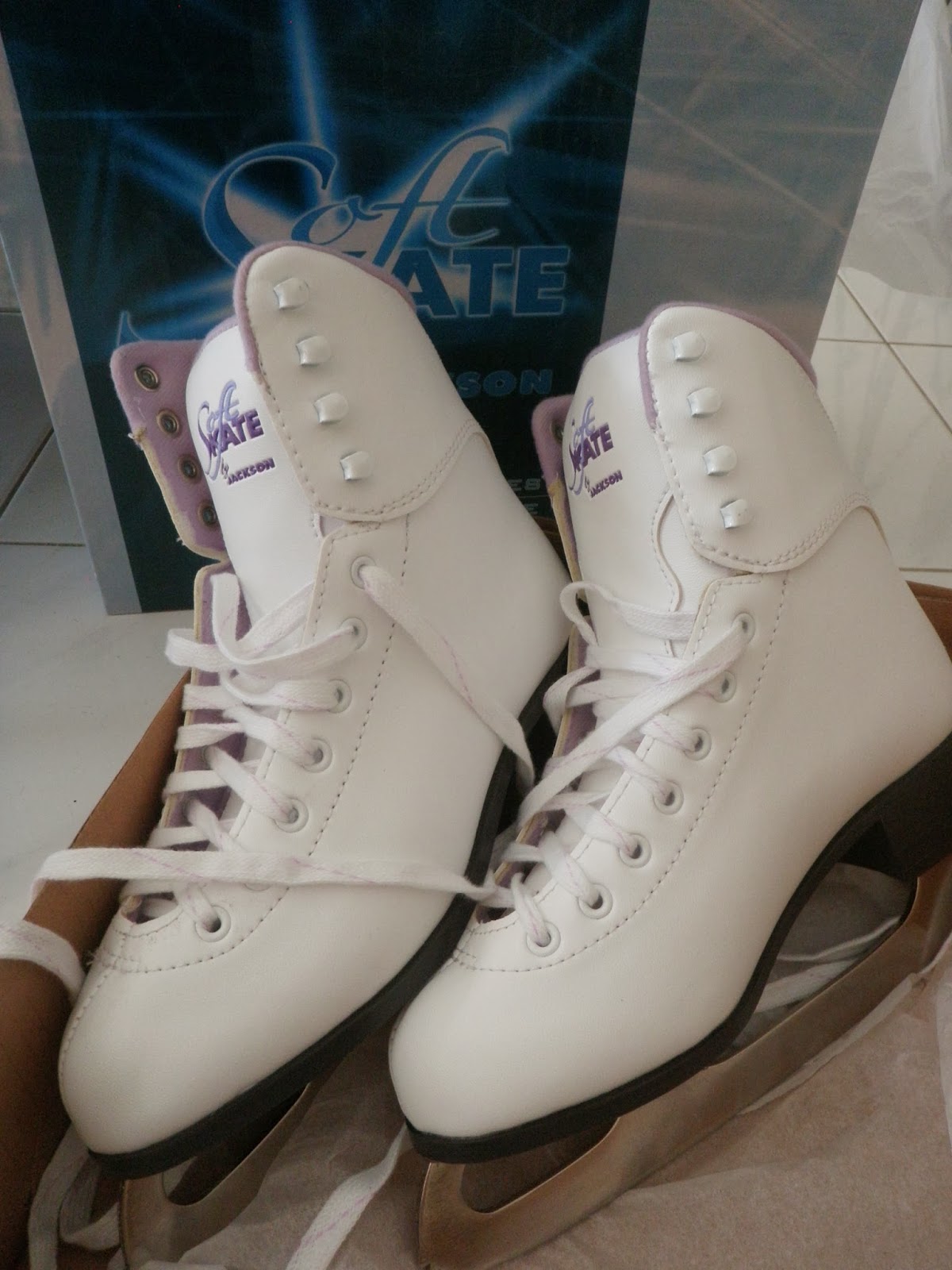 Unschooling Homeschool: Figure skate shoes, The Rink, JCube, Jurong ...