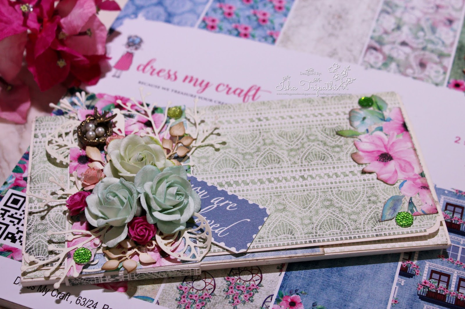 Crafters Corner : WALLET INSPIRED MINI ALBUM