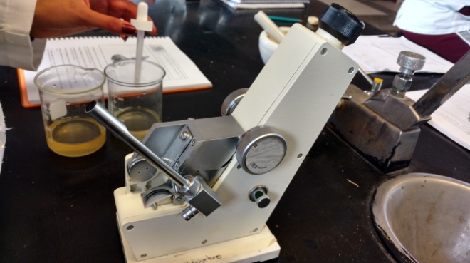 5TPIA14: DETERMINACIÓN DE GRADOS BRIX