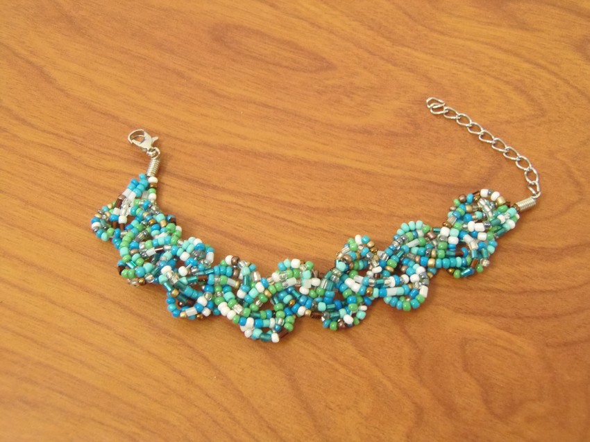 Tejidos y Artesania Wayuu: Pulseras y Collares