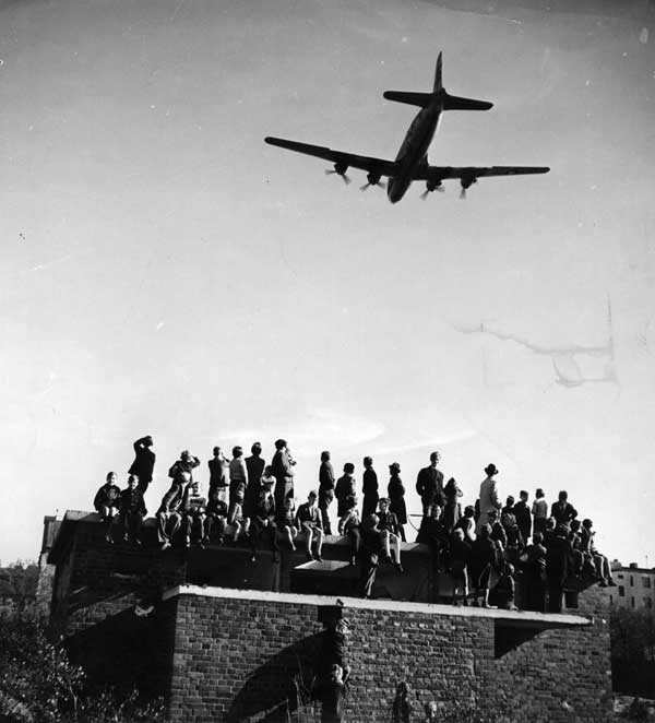 1949. The Swedish Red Cross Caught in the Berlin Blockade