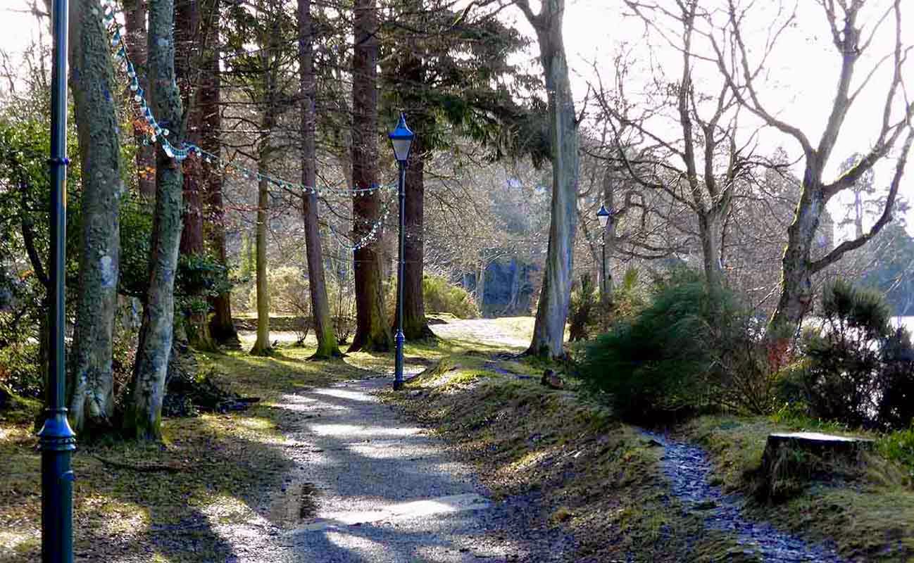 Alex and Bob`s Blue Sky Scotland: Northern Gothic. Inverness.Ness islands.