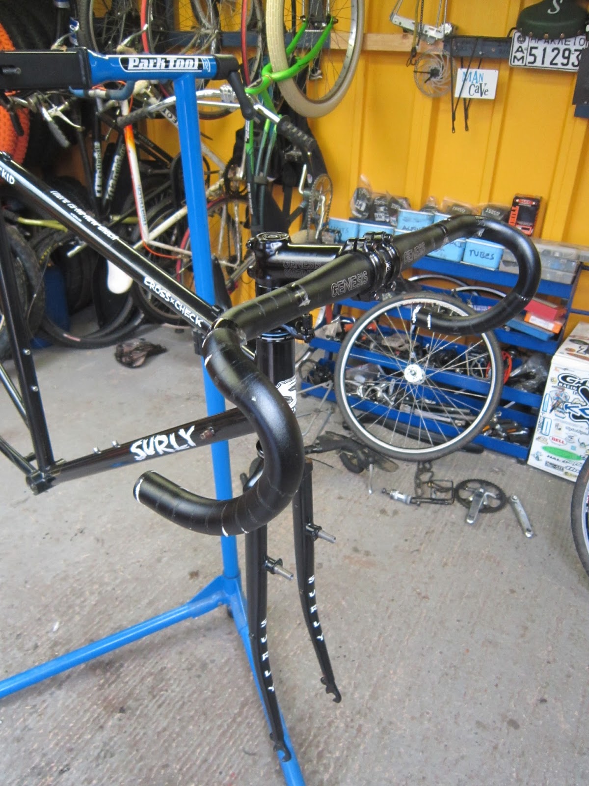 coastrider: Checkmate!, Fixie build...time for more single speeding...