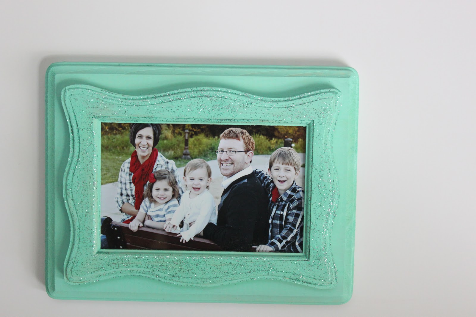 Easy Layered Wooden Frames-TUTORIAL - Smashed Peas & Carrots