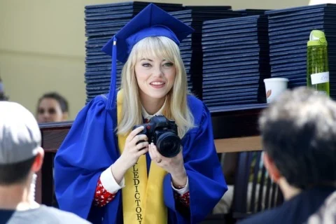 THE AMAZING SPIDER-MAN 2: IMAGENES DE GWEN, PETER Y FLASH EN SU GRADUACION