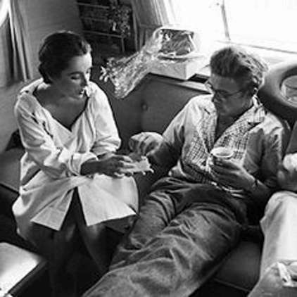 JAMES DEAN: SONRISAS Y RISAS. LAUGHTER AND SMILES
