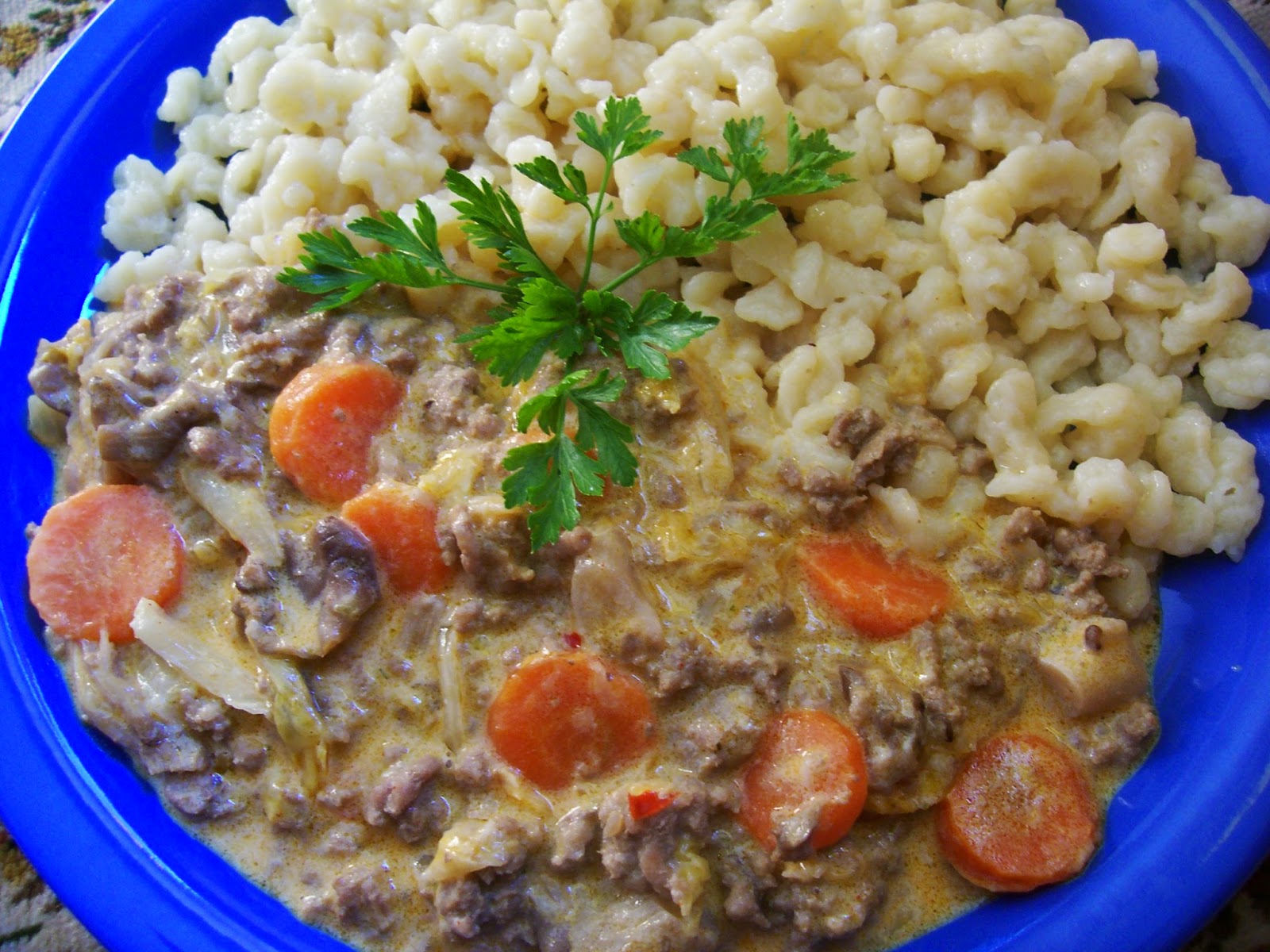 Ilcsi konyha: Darálthúsos-zöldséges-gombás ragu