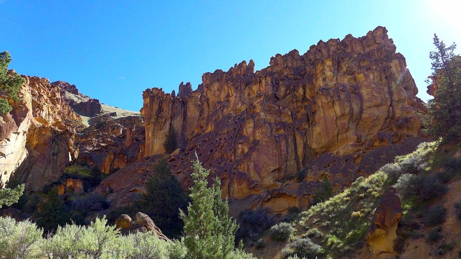 The Duffel Bag: * Owyhee Canyonlands - Juniper Gulch Hike