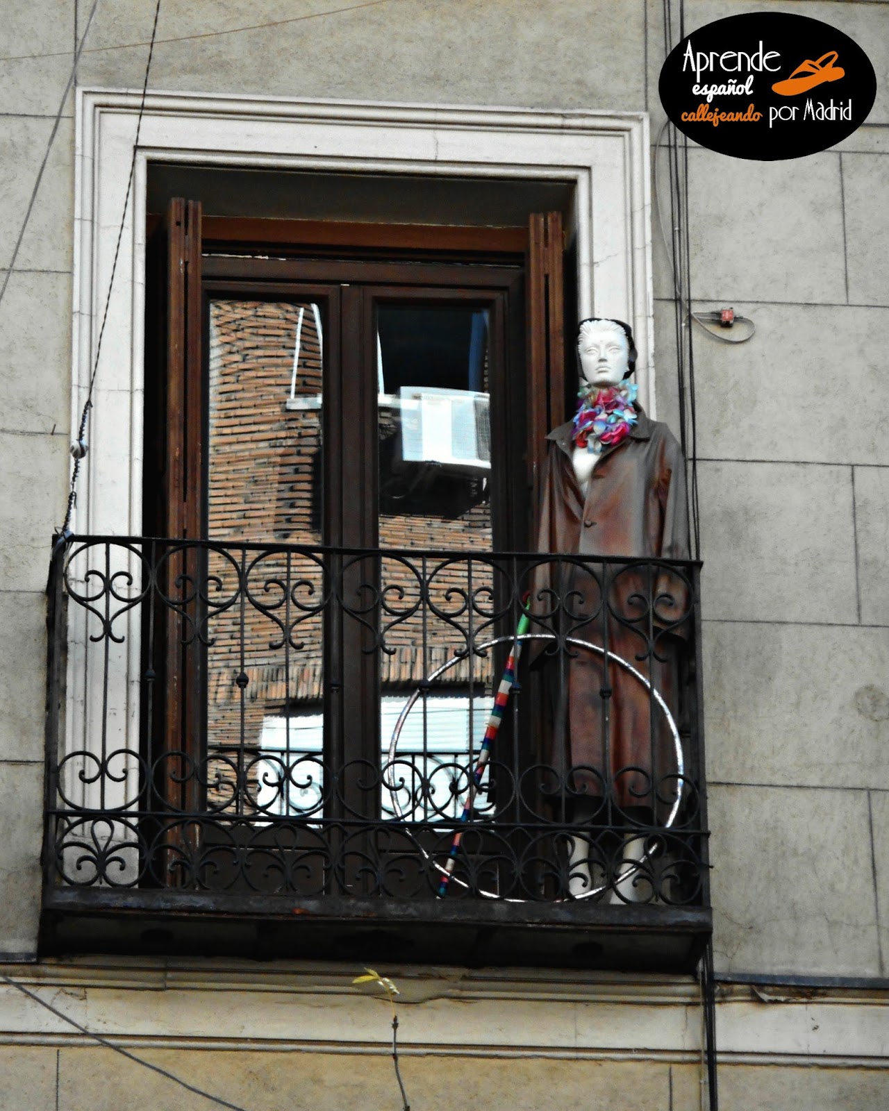 ¿Para qué sirve un balcón? - Aprende español callejeando por Madrid