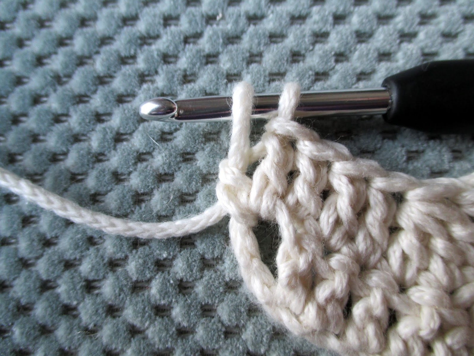 mrsbrownmakes...: Ripple Stitch Tutorial