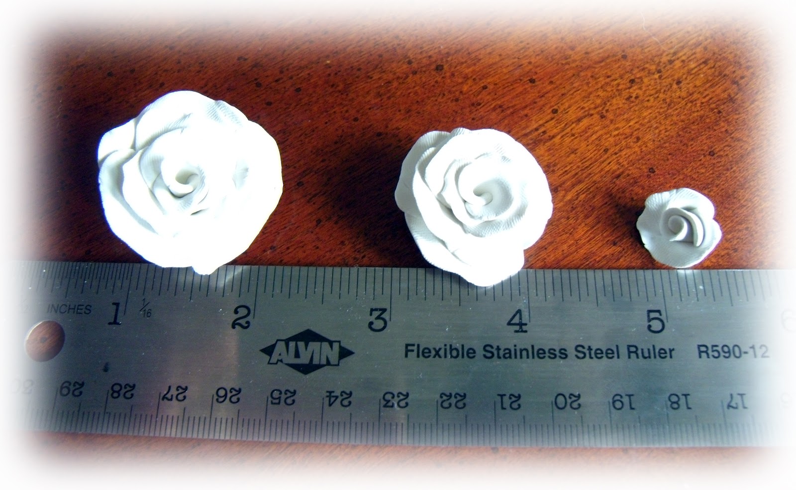 Glitter Tart Designs: Polymer Clay Roses ~ Tutorial