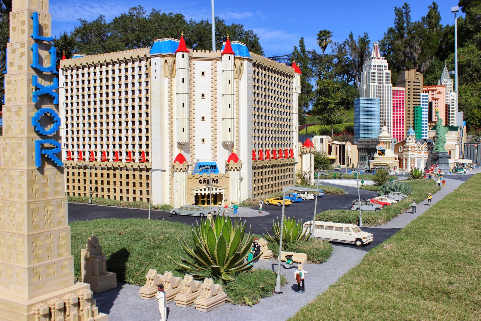 Gifts from the Pirates: Gifts from the Pirates in Orlando - Legoland ...