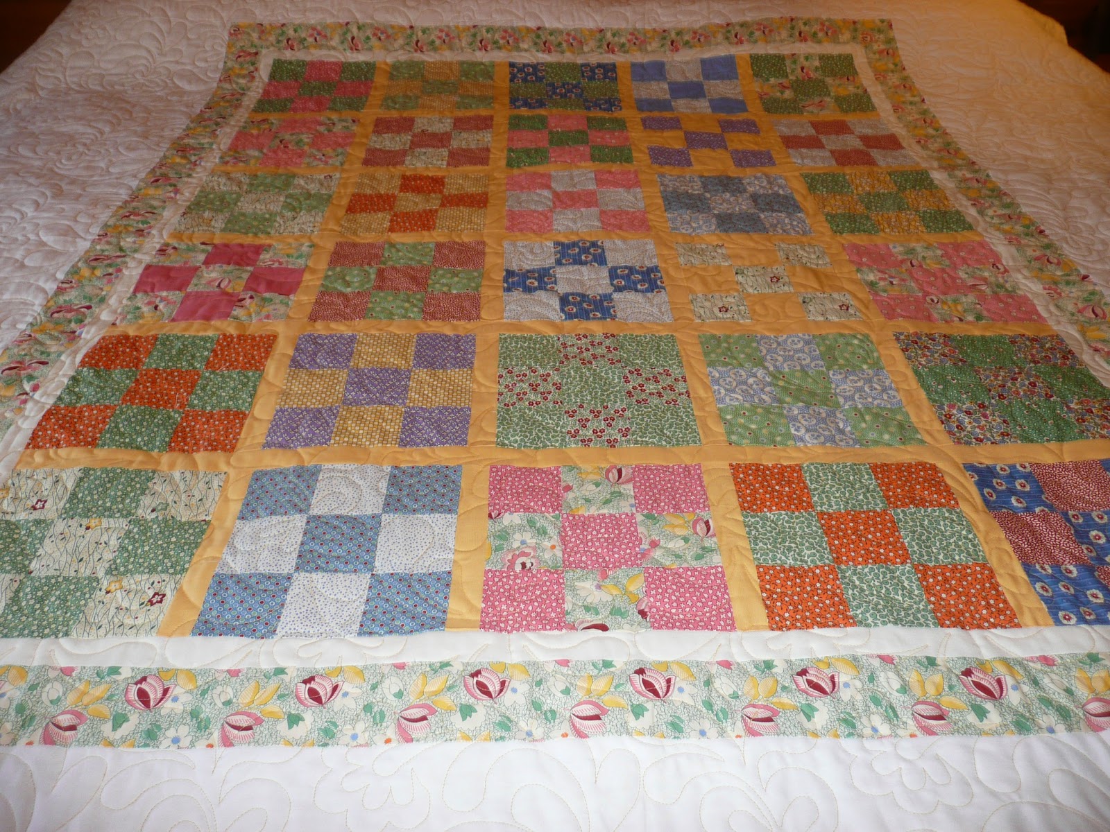 Acorn Ridge Quilting: Alyce's" Aunt Grace Circle of Friends" Quilt