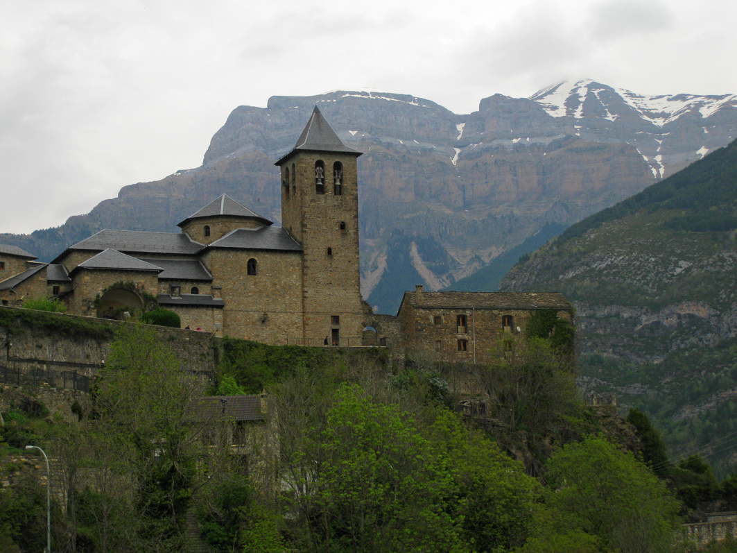 World Hold On. Jordi Valbuena's Photography and Travel blog: Huesca ...