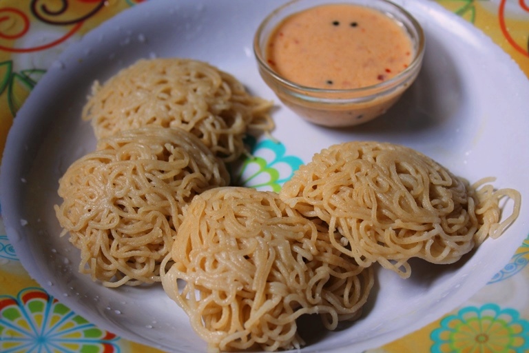 Wheat Idiyappam Recipe / Gothumai Idiyappam Recipe / Wheat Flour String ...