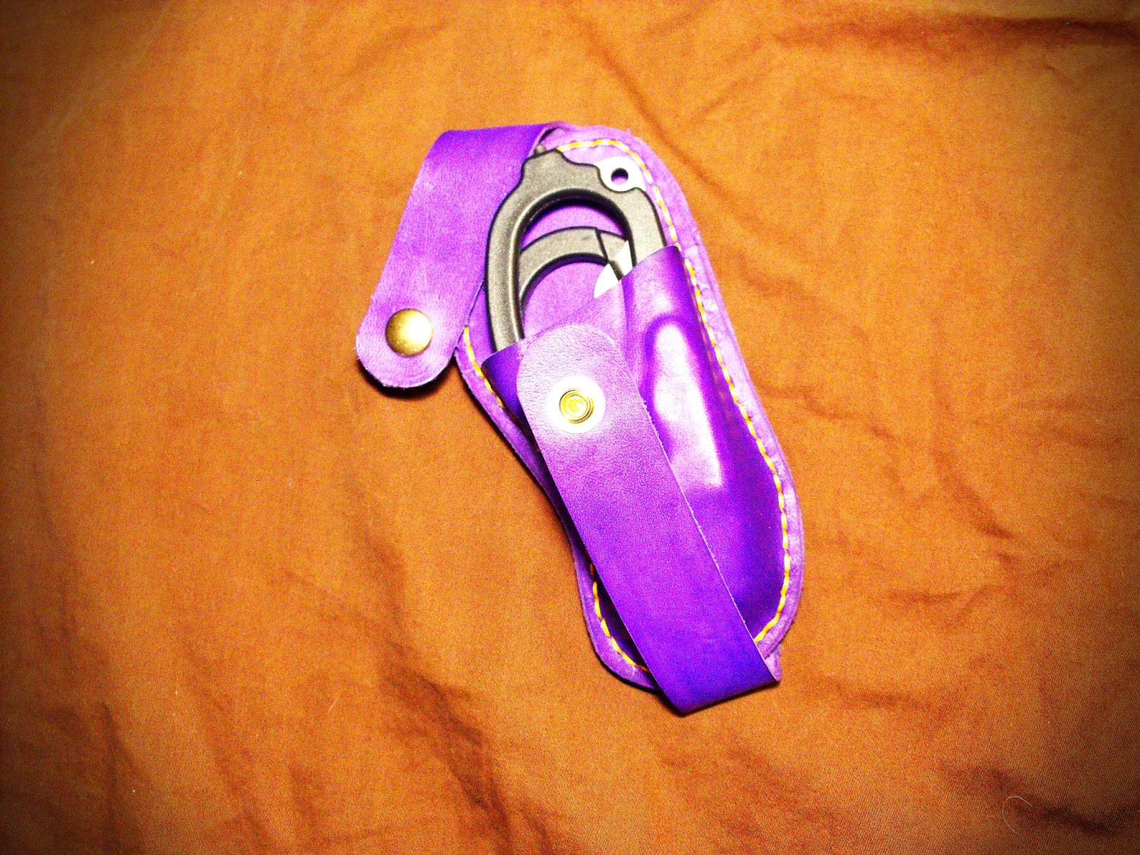 Elmore's Handmade Leathers and More: Leatherman Raptor Sheaths