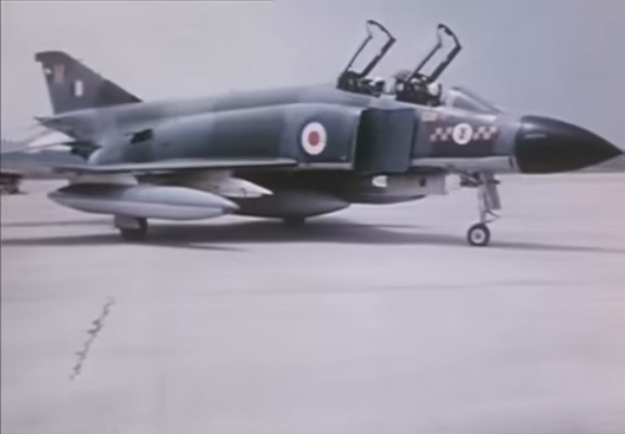 Jet & Prop by FalkeEins: FAA/RAF Phantom pilot training 767 NAS ...