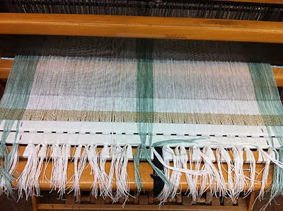 Dörte Weber: Loom is ready for weaving huck lace curtains