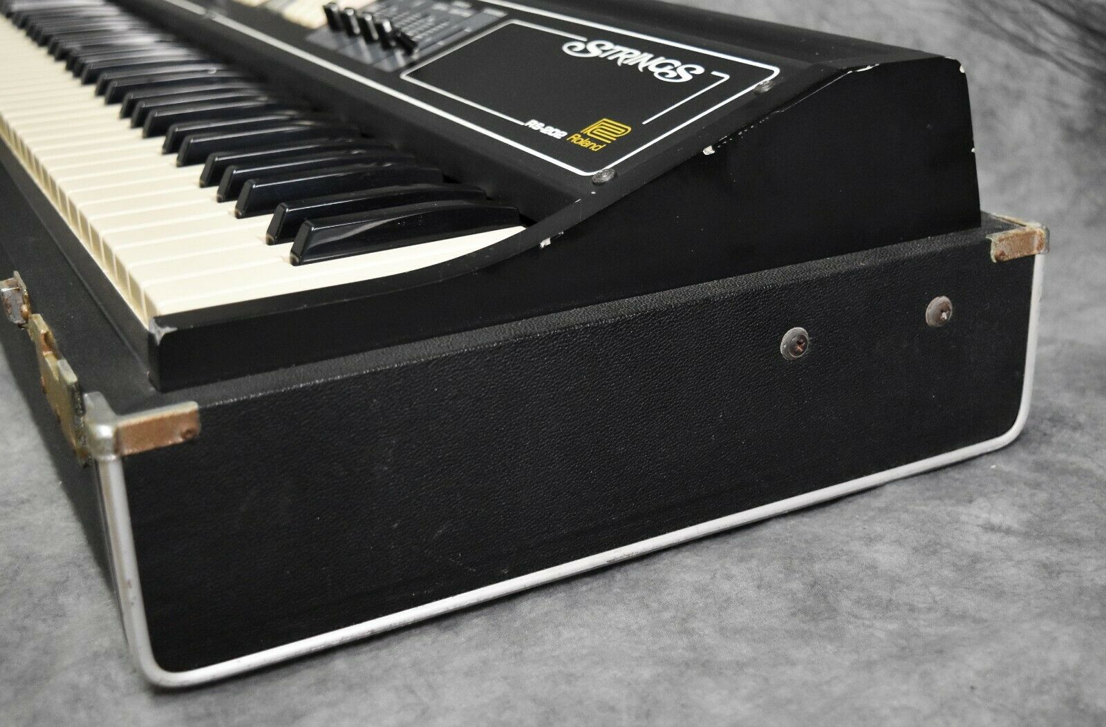 MATRIXSYNTH: Roland RS-202 Strings Synthesizer SN 520753