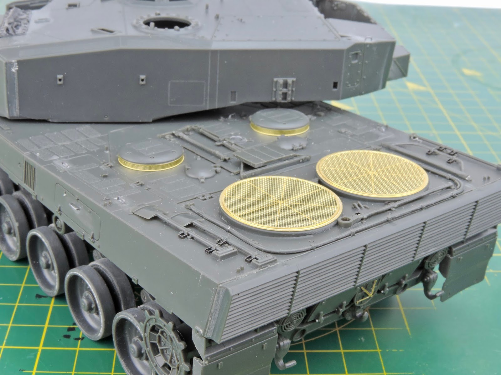 Pete's Model World : Meng Leopard 2A4 Progress