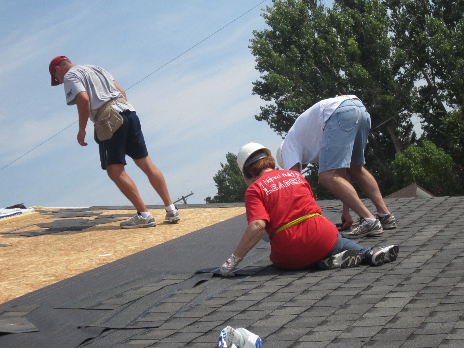 Habitat for Humanity Virden Chapter: Shingling the Roof