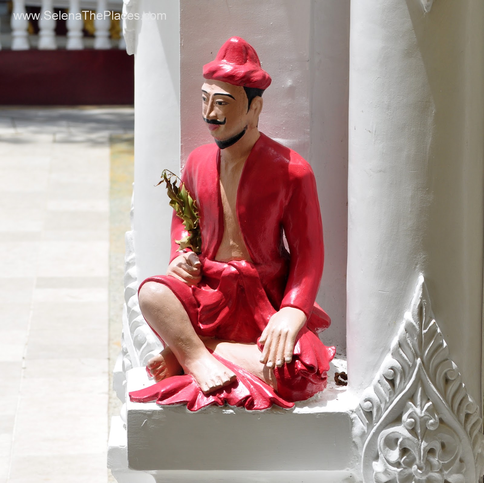 Oh, the places we will go!: Shwedagon Pagoda - The Crown of Burma