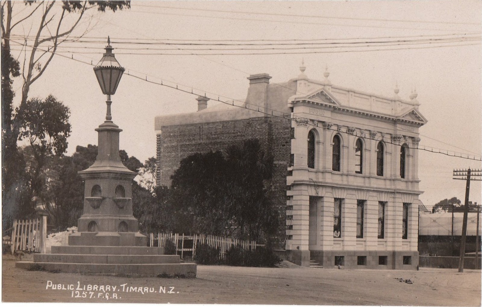 Early New Zealand Photographers: RADCLIFFE, Frederick George