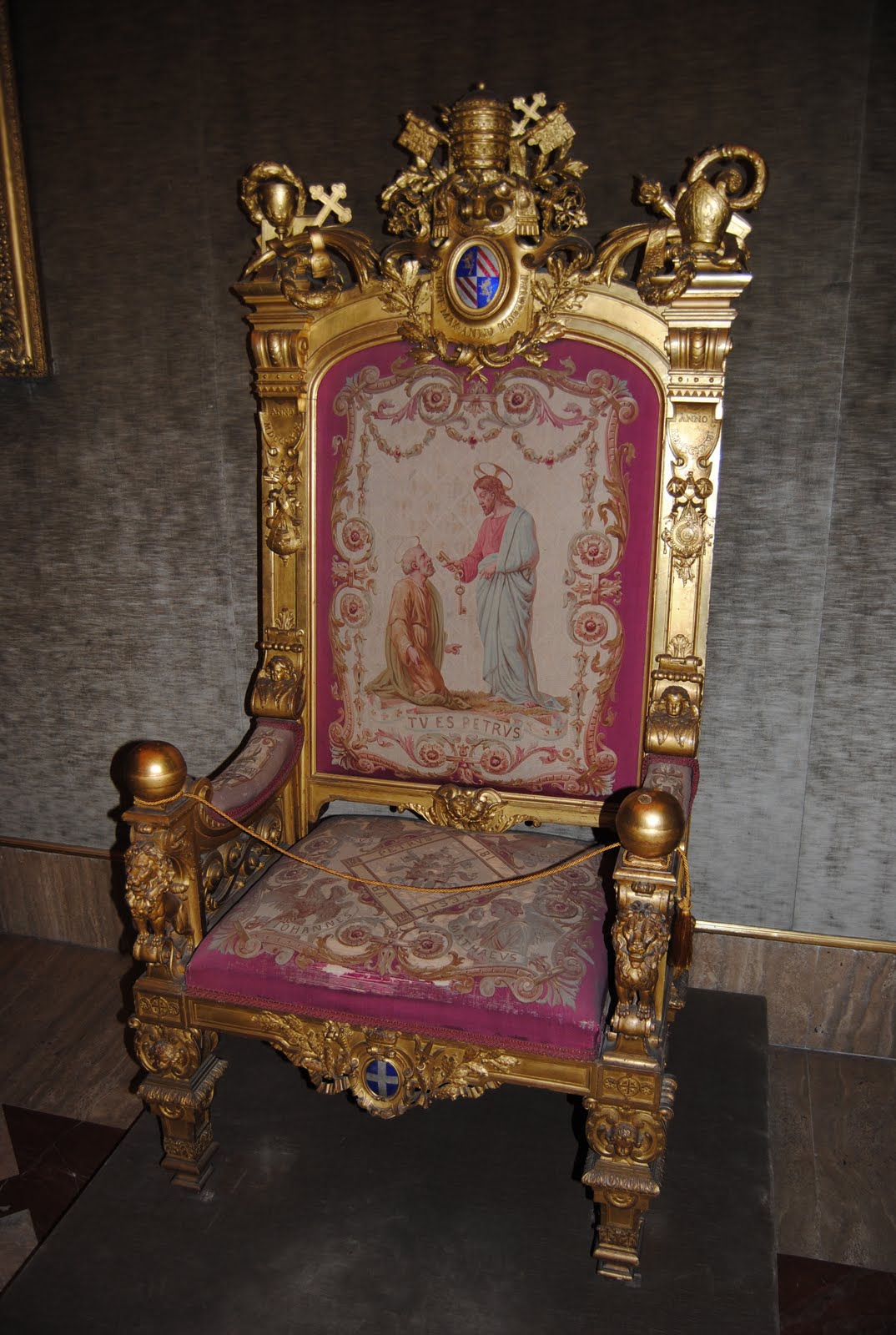 Orbis Catholicus Secundus: Papal Throne