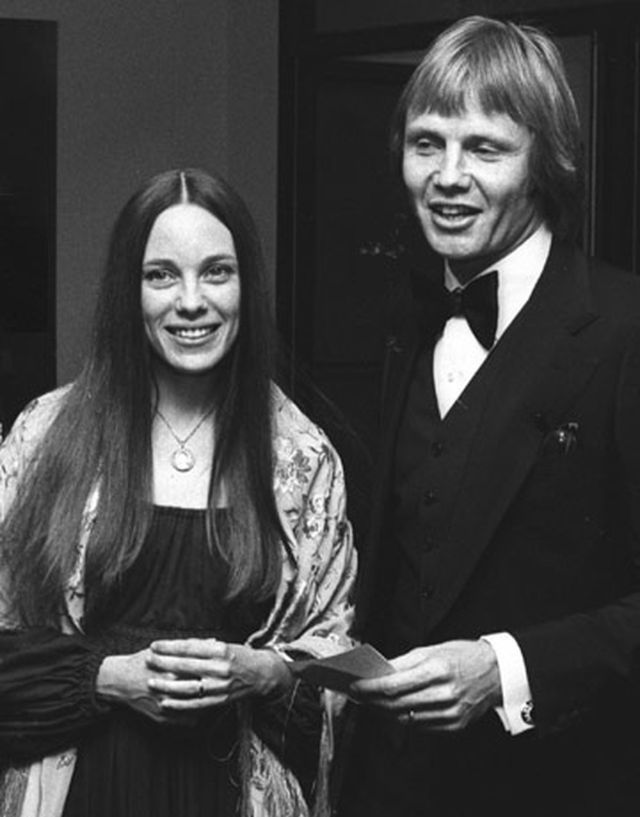 20 Vintage Photographs of Jon Voight and Marcheline Bertrand (Angelina Jolie’s Parents) in the ...