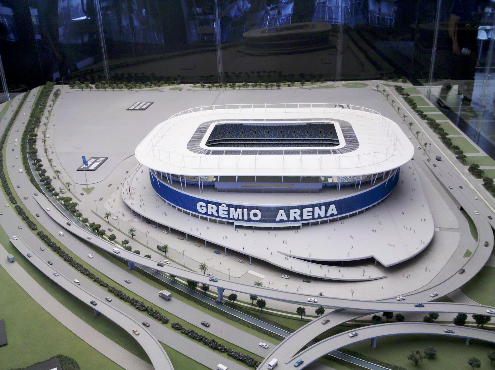 Alma Azul Celeste: Visita às obras da Arena