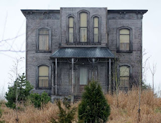 KirkTrekModeler's Model Blog: PSYCHO! Bates Mansion, Polar Lights Kit ...