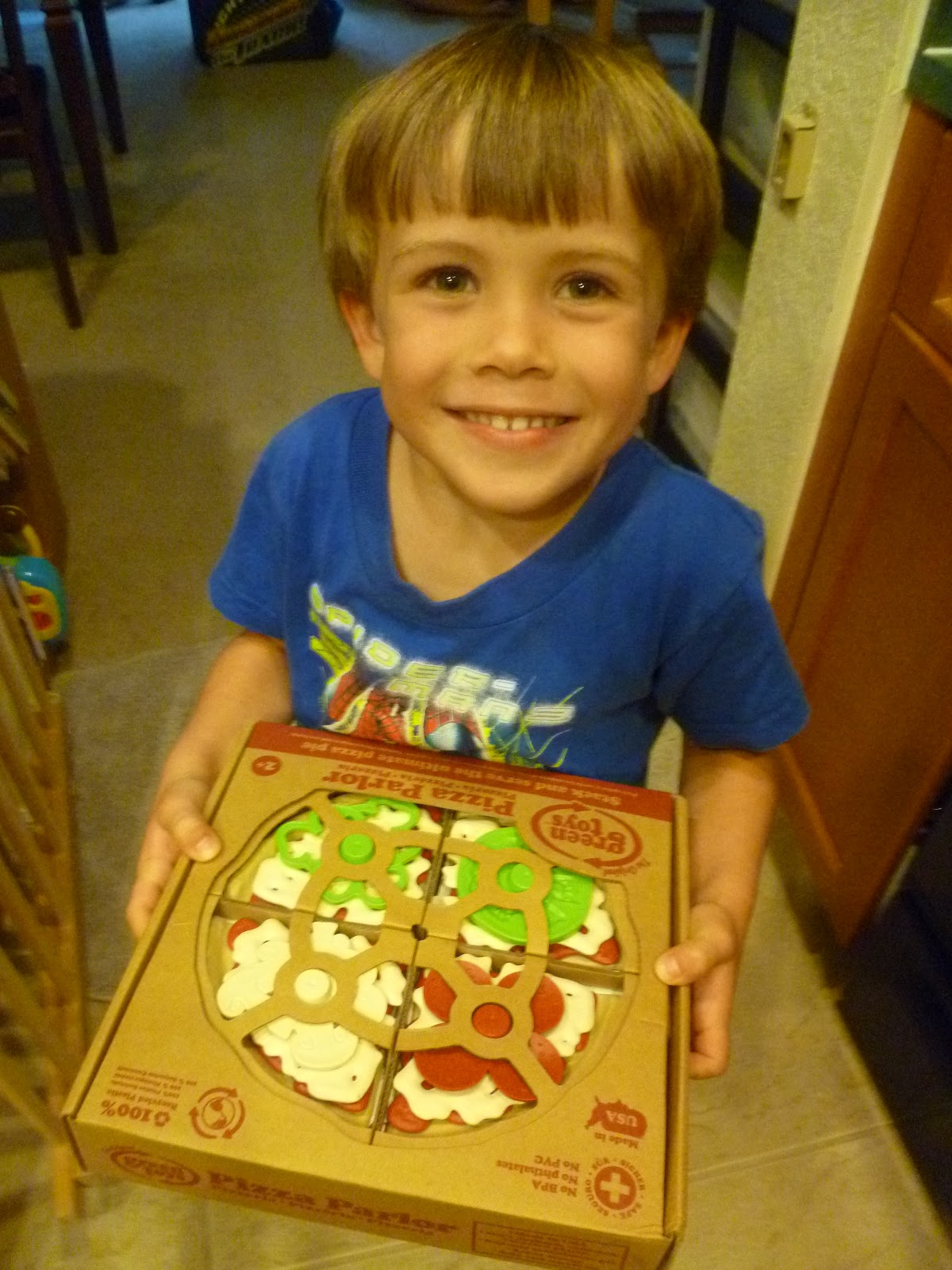 GREEN TOYS PIZZA PARLOR REVIEW + GIVEAWAY - Mama to 6 Blessings