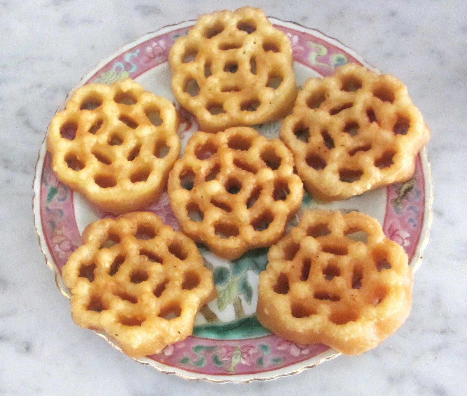 theperanakanconnection: Kuih rose: A nyonya recipe
