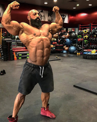 world bodybuilders pictures: kuwait bodybuilder Khalid Al Kazem