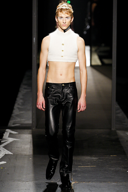 MAJOR MEN: NICHOLAS COSTA FOR VERSUS BY JW ANDERSON COLLECTION RESORT 2014