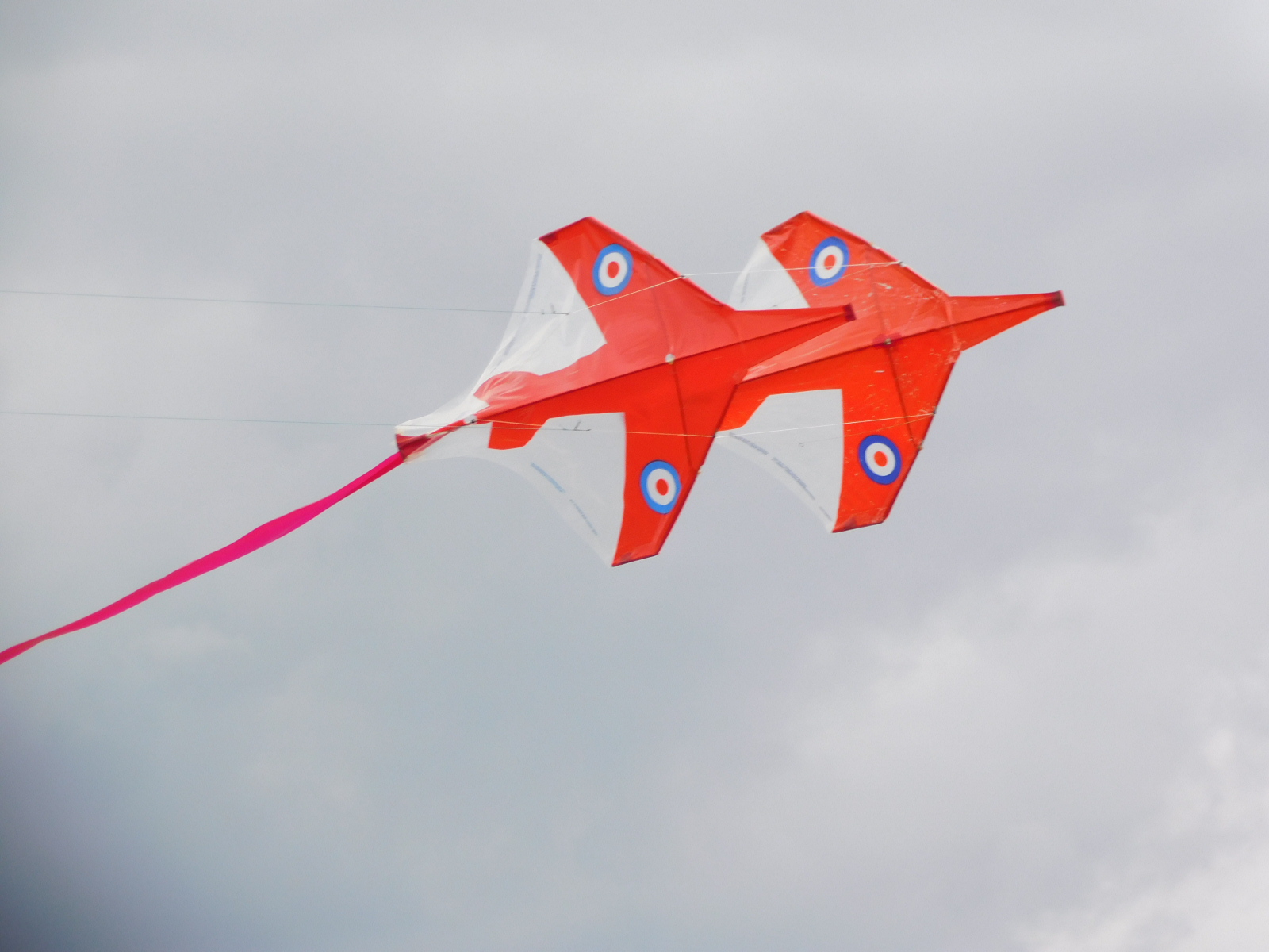 Flying Fish Kiting Team: Red Arrows, again