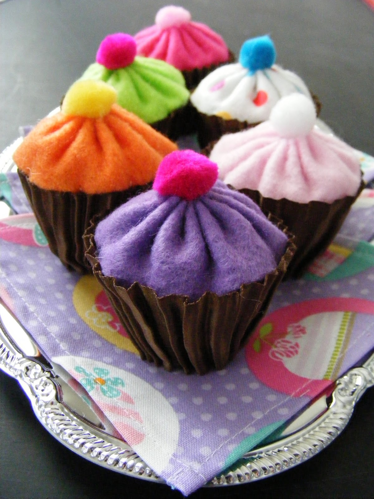 Birthday {Felt} Cupcakes