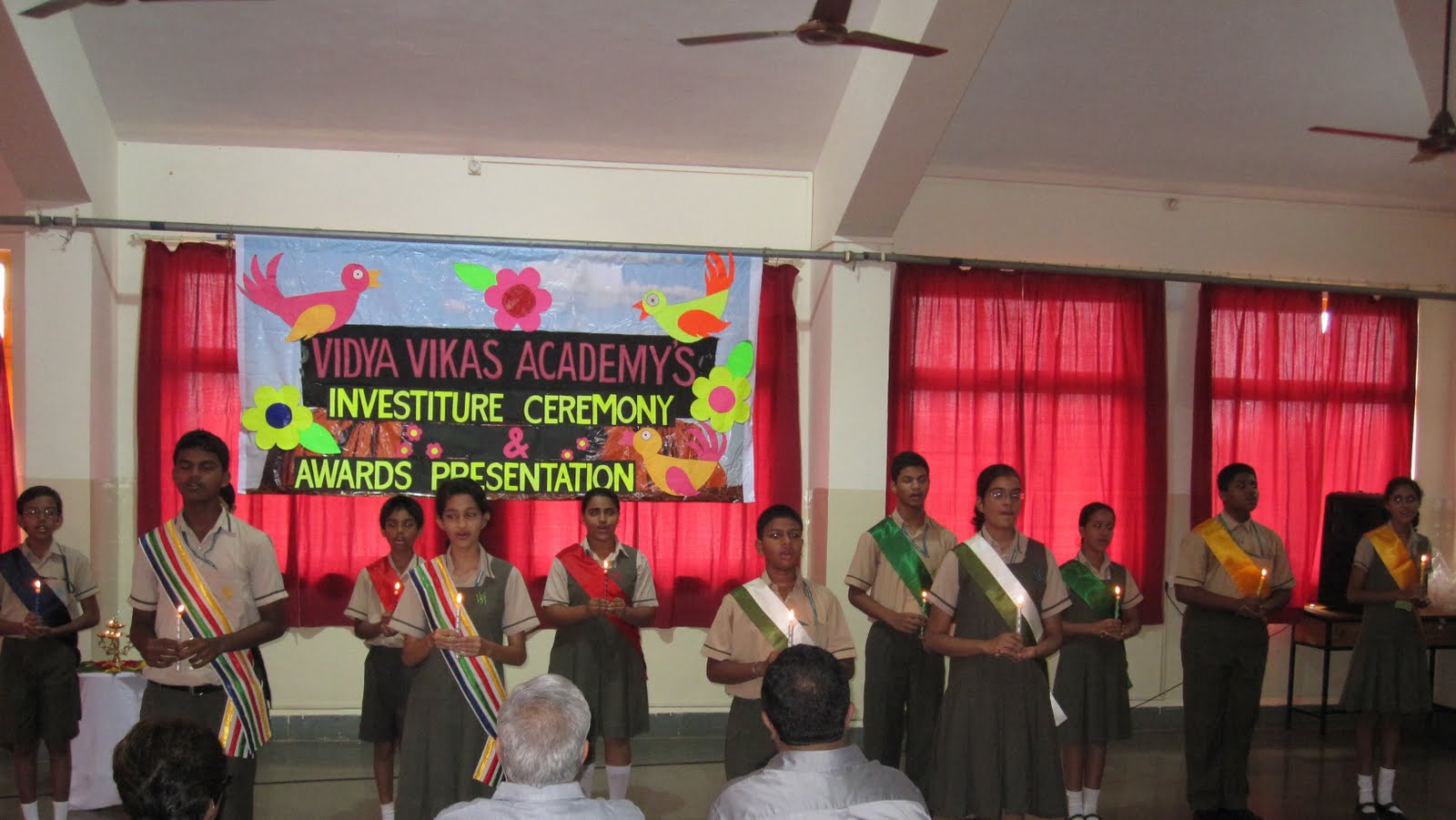 Vidya Vikas Academy (ICSE): INVESTITURE CEREMONY - School Officials vow ...