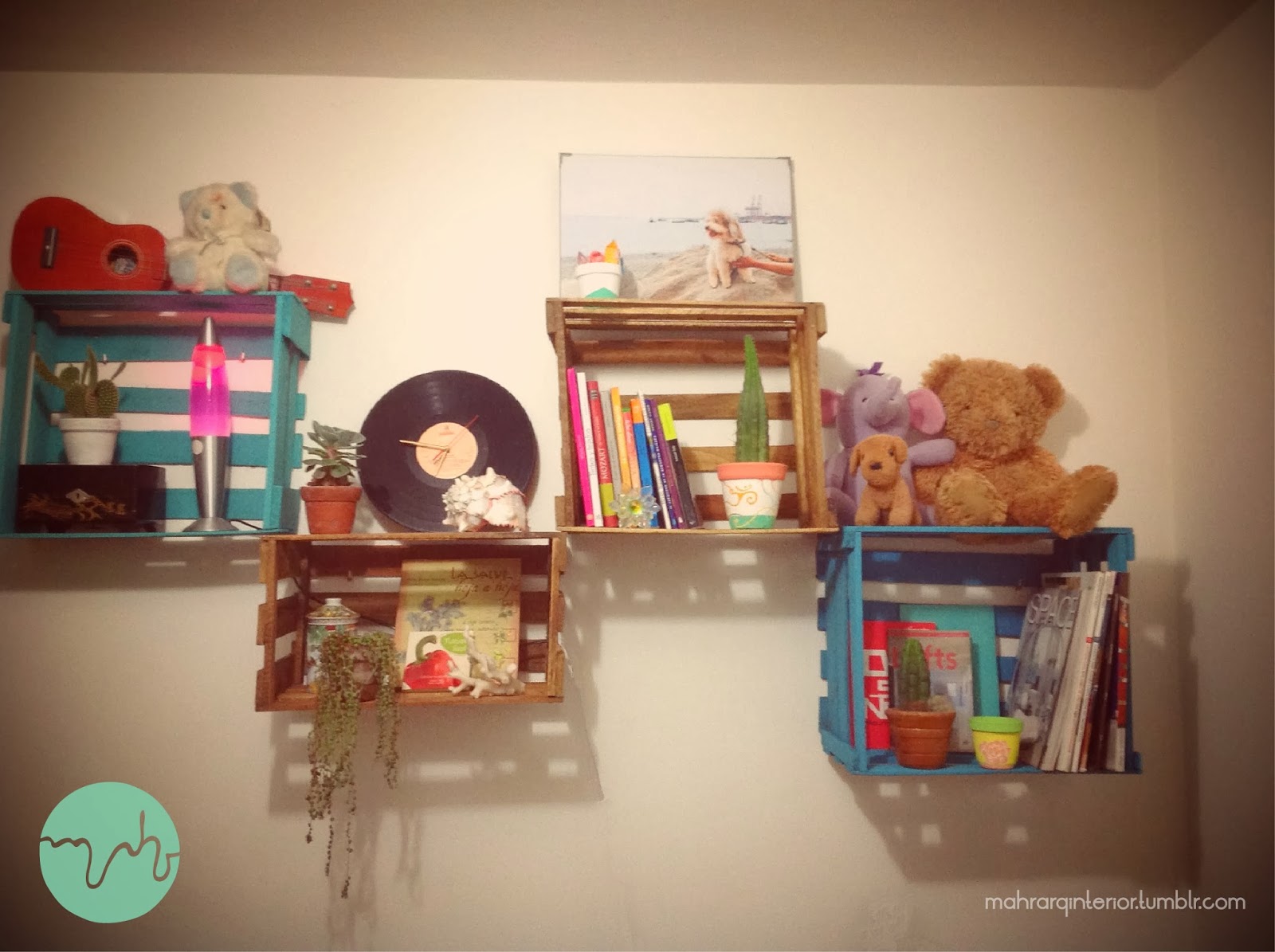.: Mahr Studio :.: Cajas de fruta hechas repisas!