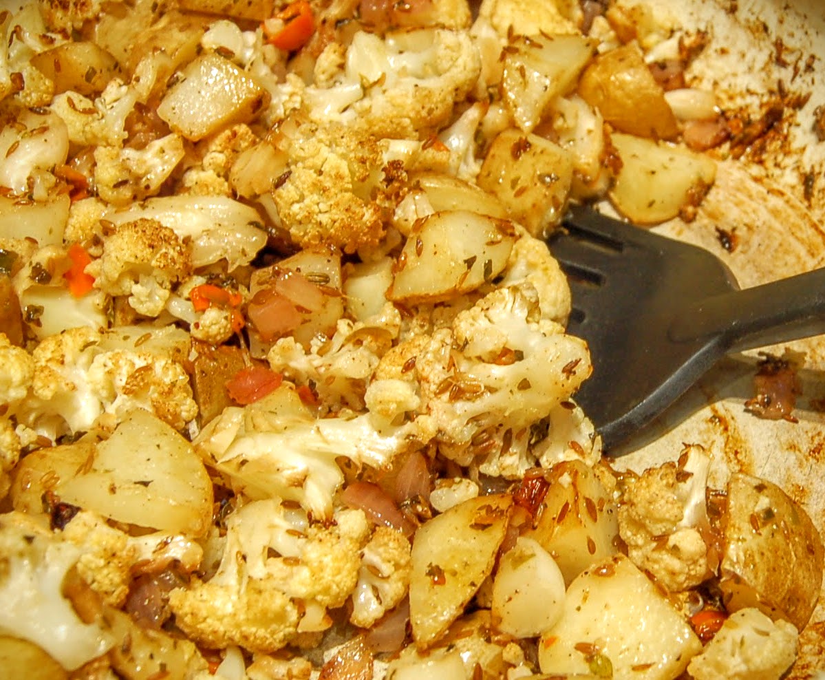 Cardamom Bliss: It's not your mamma's cooking: Greek Style Aloo Gobi
