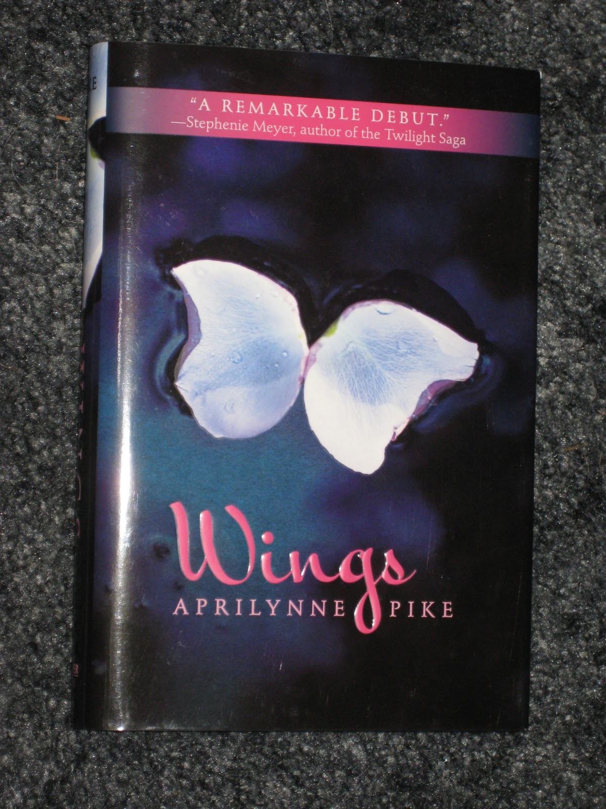 TheAMWriter: Blog 106 - Wings by Aprilynne Pike