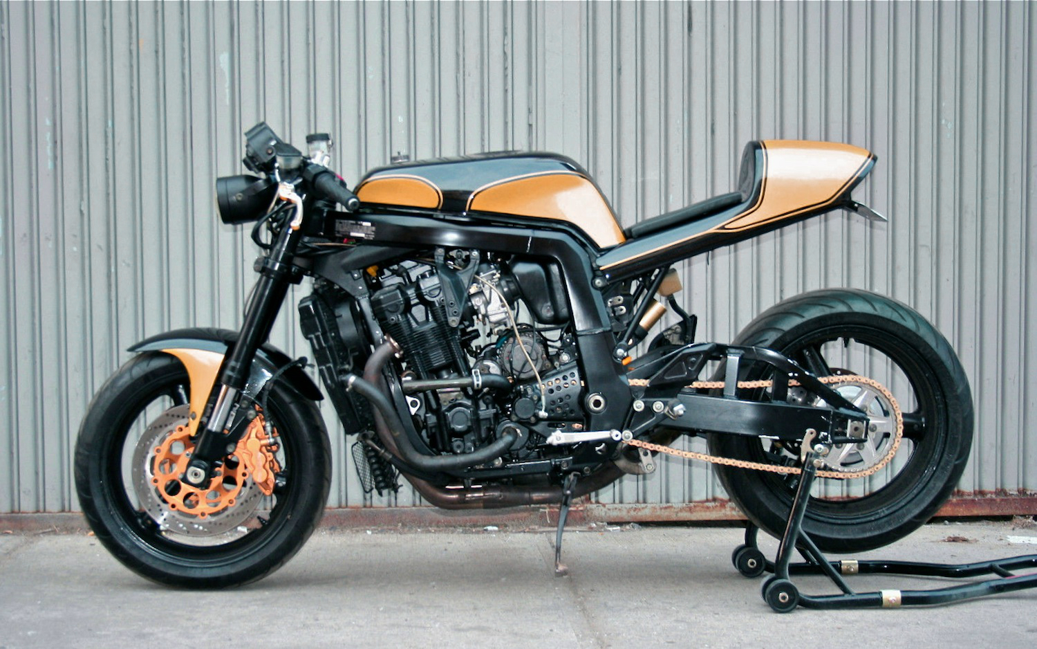 Gixxer cafè - Inazuma café racer