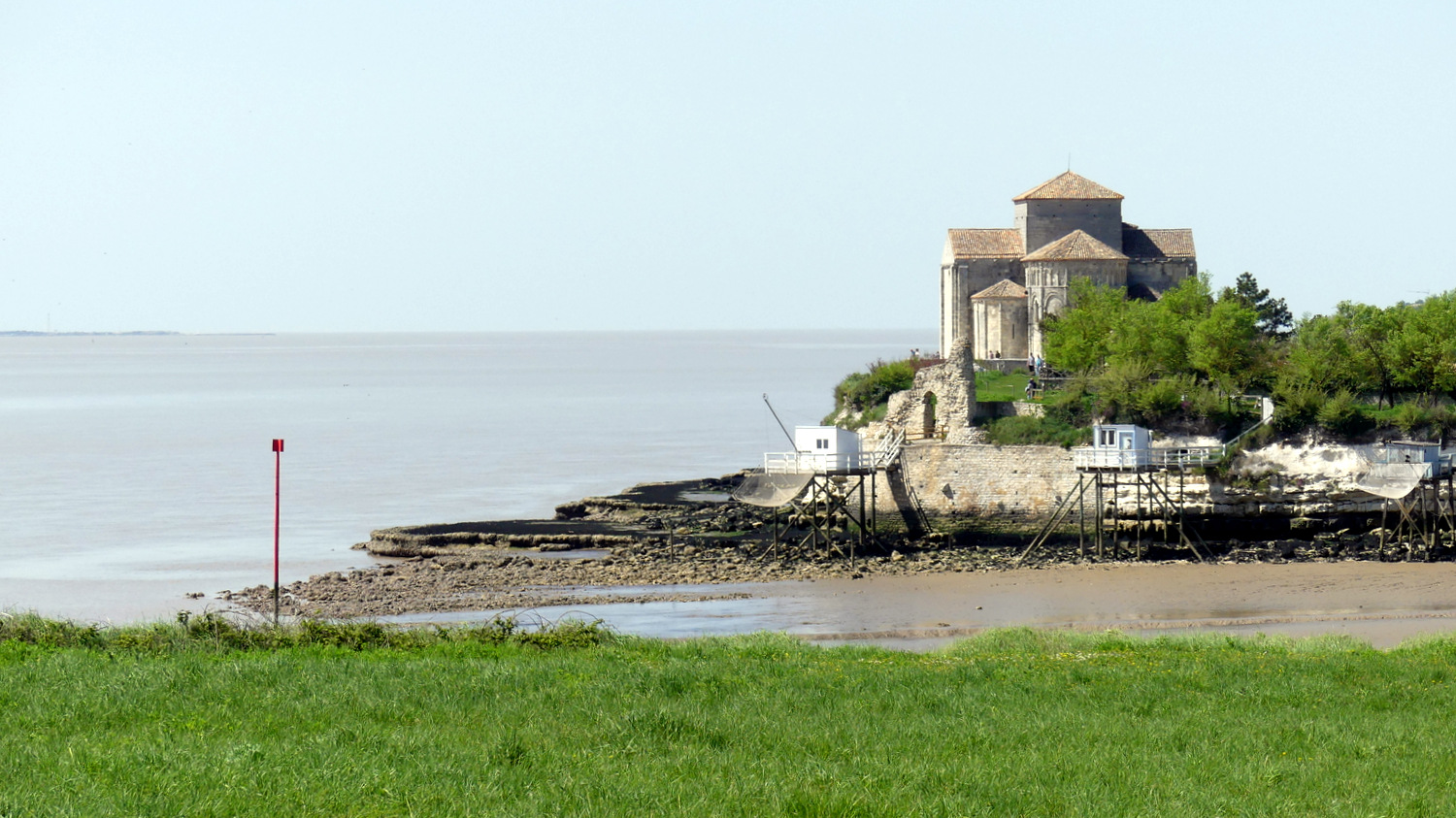 Gironde estuary cycle tour 2/4: Mirambeau > Royan - Invisible Bordeaux